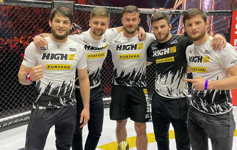 Легендарният "PashaBiceps" спечели първия си мач в своя MMA дебют! - A1 ...